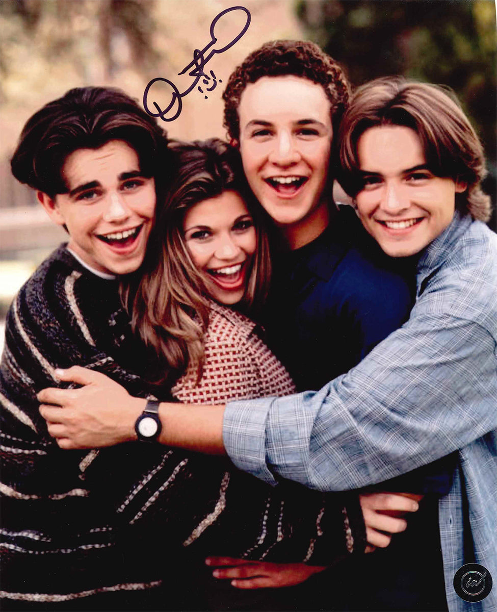 Danielle Fishel Boy Meets World Autographed 8x10 – Icon Autographs