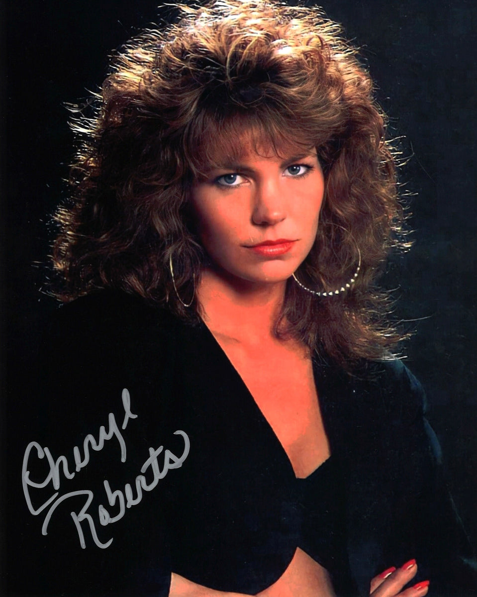 Cheryl Roberts Autographed WWE 8 x 10 Photo – Icon Autographs