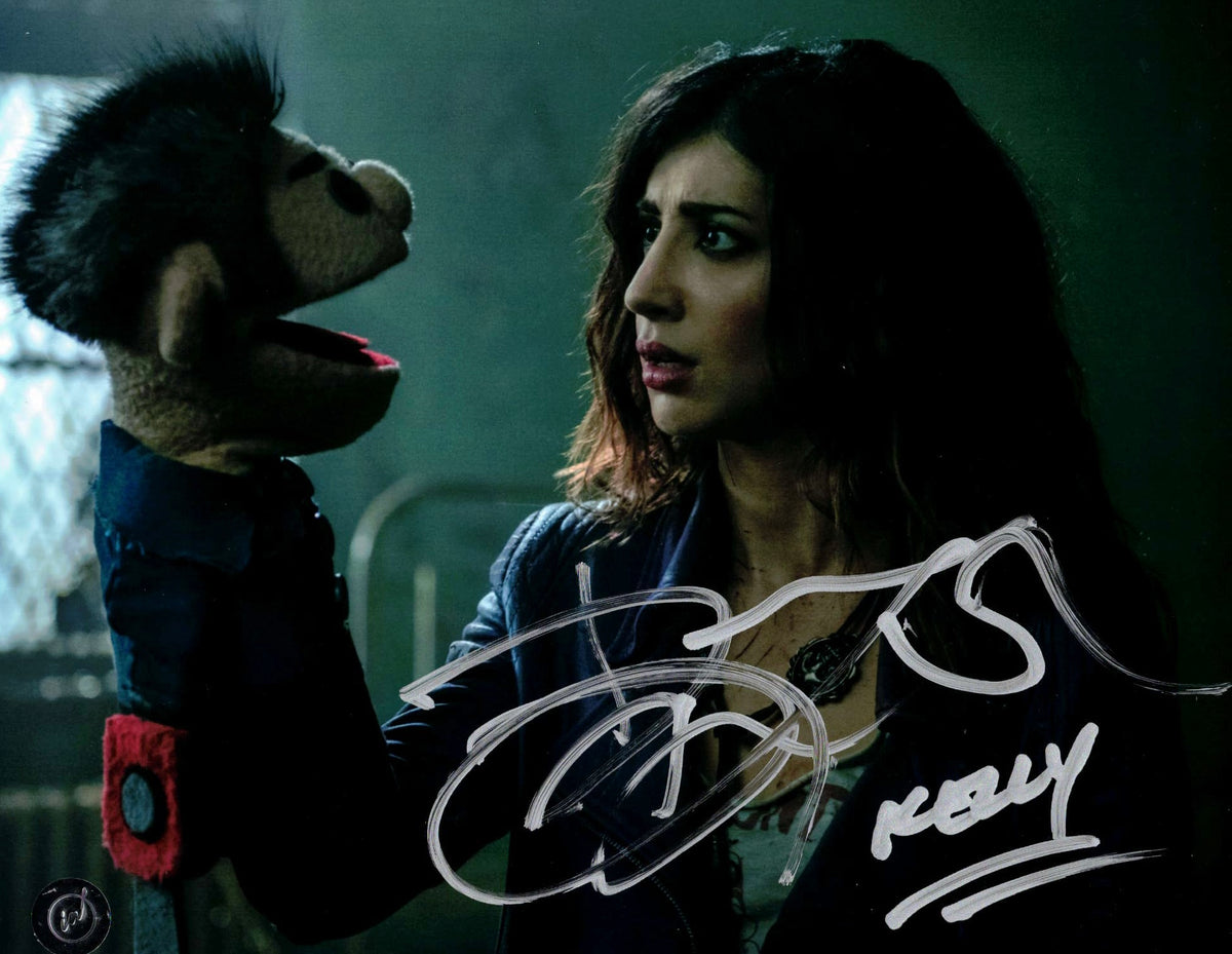 Dana DeLorenzo as Kelly Maxwell in Ash vs Evil Dead Autographed 8x10 ...