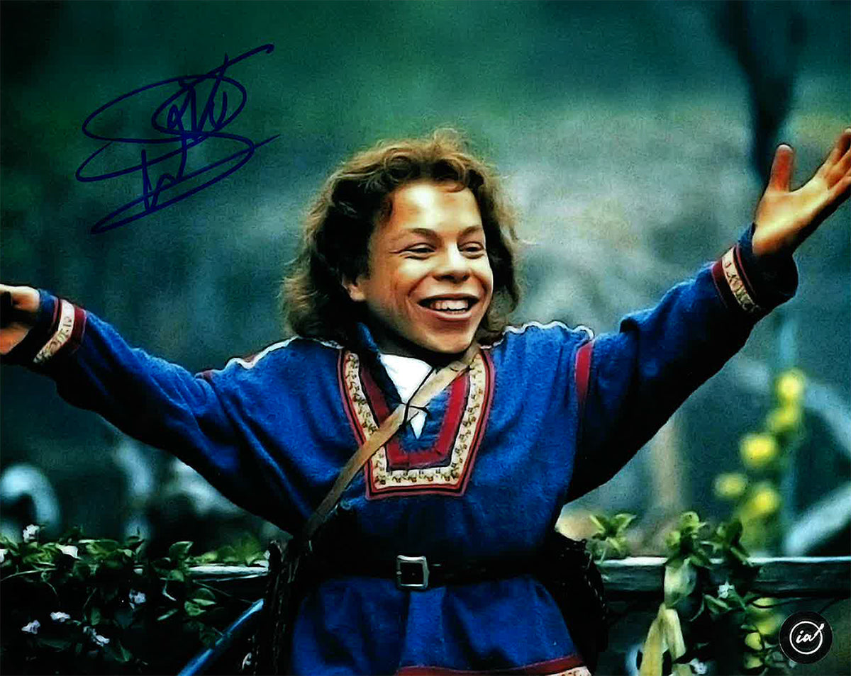 Warwick Davis Willow Autographed 8x10 – Icon Autographs